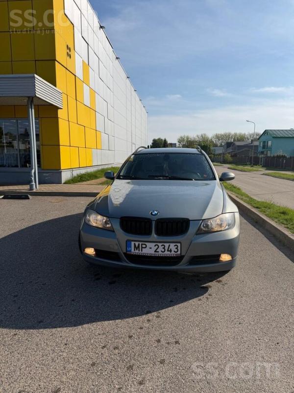 Zaļš BMW 320 2006 Rīga, ar dzinēja tilpumu 2.00 L un nobraukumu 216 tūkst. km par 2650 €, foto 1 vietnē AUTOMOTO.COM.LV