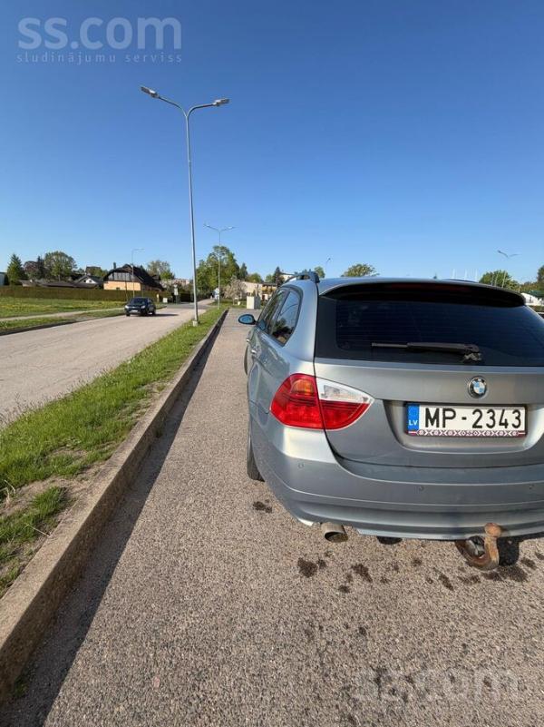 Zaļš BMW 320 2006 Rīga, ar dzinēja tilpumu 2.00 L un nobraukumu 216 tūkst. km par 2650 €, foto 4 vietnē AUTOMOTO.COM.LV