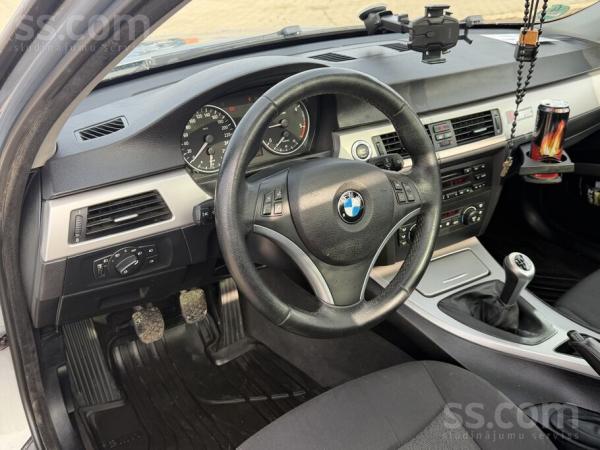 Zaļš BMW 320 2006 Rīga, ar dzinēja tilpumu 2.00 L un nobraukumu 320 tūkst. km par 4200 €, foto 10 vietnē AUTOMOTO.COM.LV