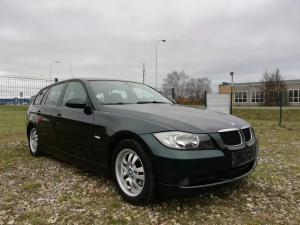 Green BMW 320 2006 in Saldus, with an engine capacity of 2.00 L and mileage of 319 thousand km for 3400 €, photo 4 on AUTOMOTO.COM.LV