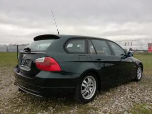 Green BMW 320 2006 in Saldus, with an engine capacity of 2.00 L and mileage of 319 thousand km for 3400 €, photo 5 on AUTOMOTO.COM.LV