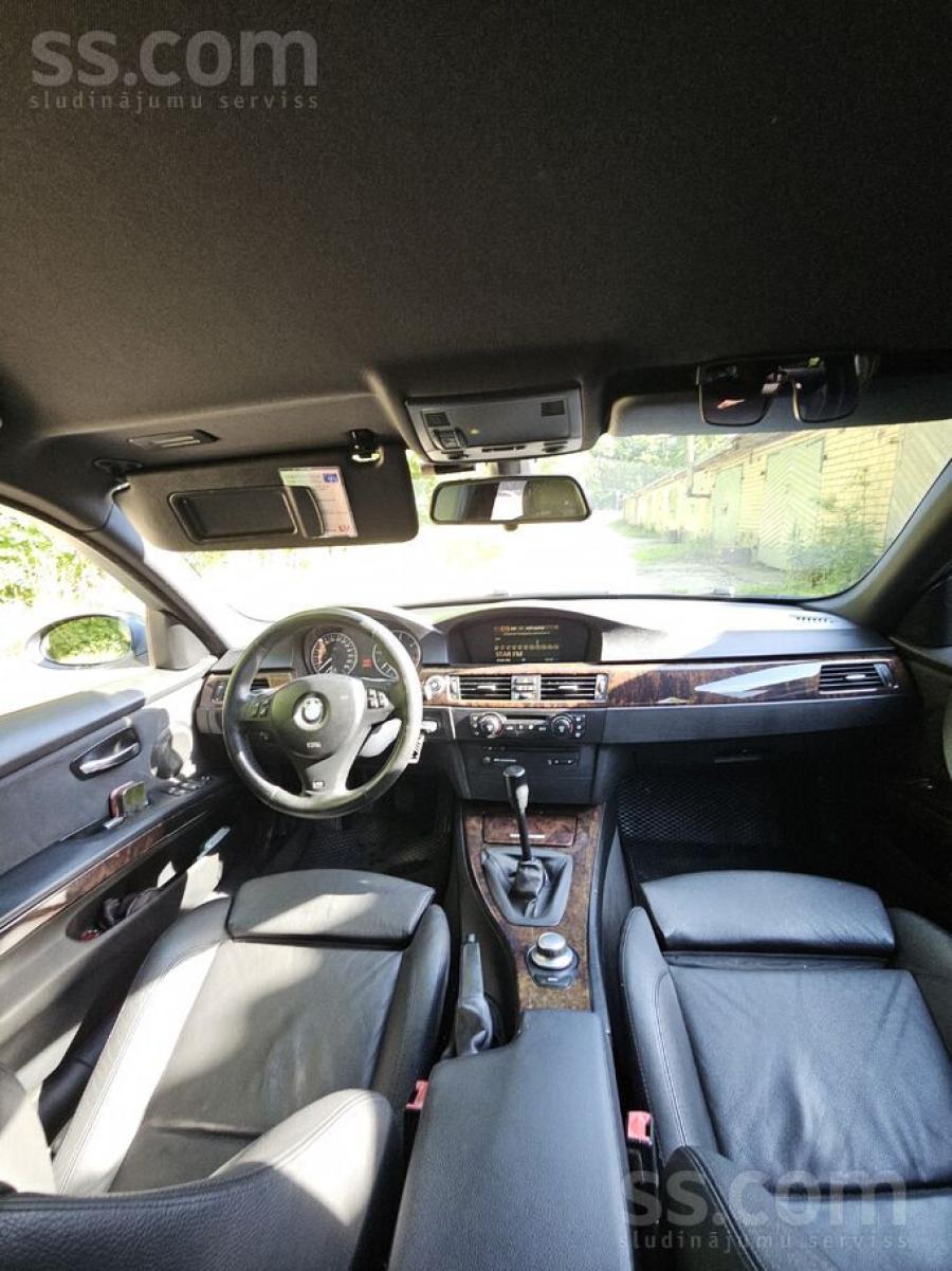 Green BMW 320 2006 in Saldus, with an engine capacity of 2.00 L and mileage of 377 thousand km for 3500 €, photo 8 on AUTOMOTO.COM.LV