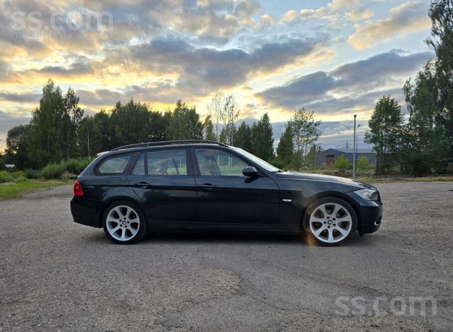 Green BMW 320 2006 in Jelgava, with an engine capacity of 2.00 L and mileage of 354 thousand km for 4300 €, photo 8 on AUTOMOTO.COM.LV