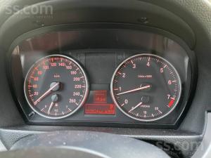 Green BMW 320 2008 in Riga, with an engine capacity of 2.00 L and mileage of 213 thousand km for 2000 €, photo 9 on AUTOMOTO.COM.LV