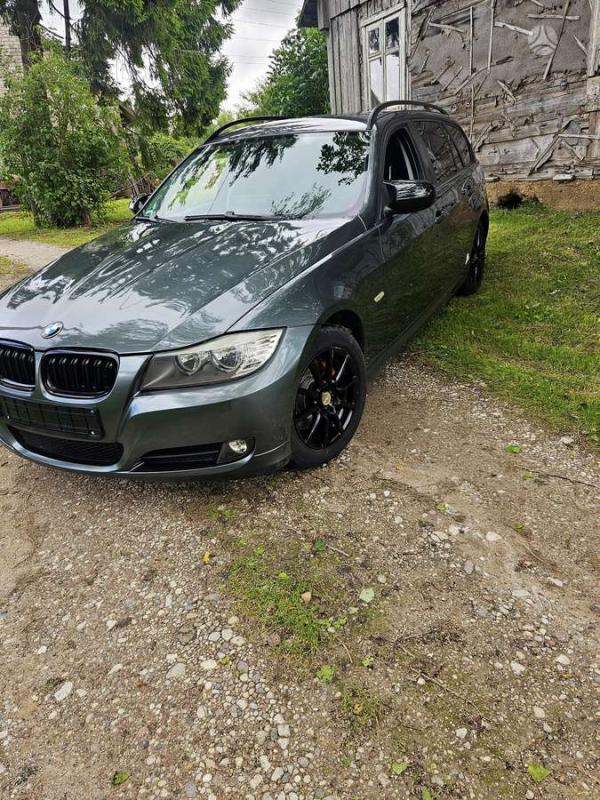 Zaļš BMW 320 2009 Kretinga, ar dzinēja tilpumu 2.00 L un nobraukumu 228 tūkst. km par 4799 €, foto 1 vietnē AUTOMOTO.COM.LV
