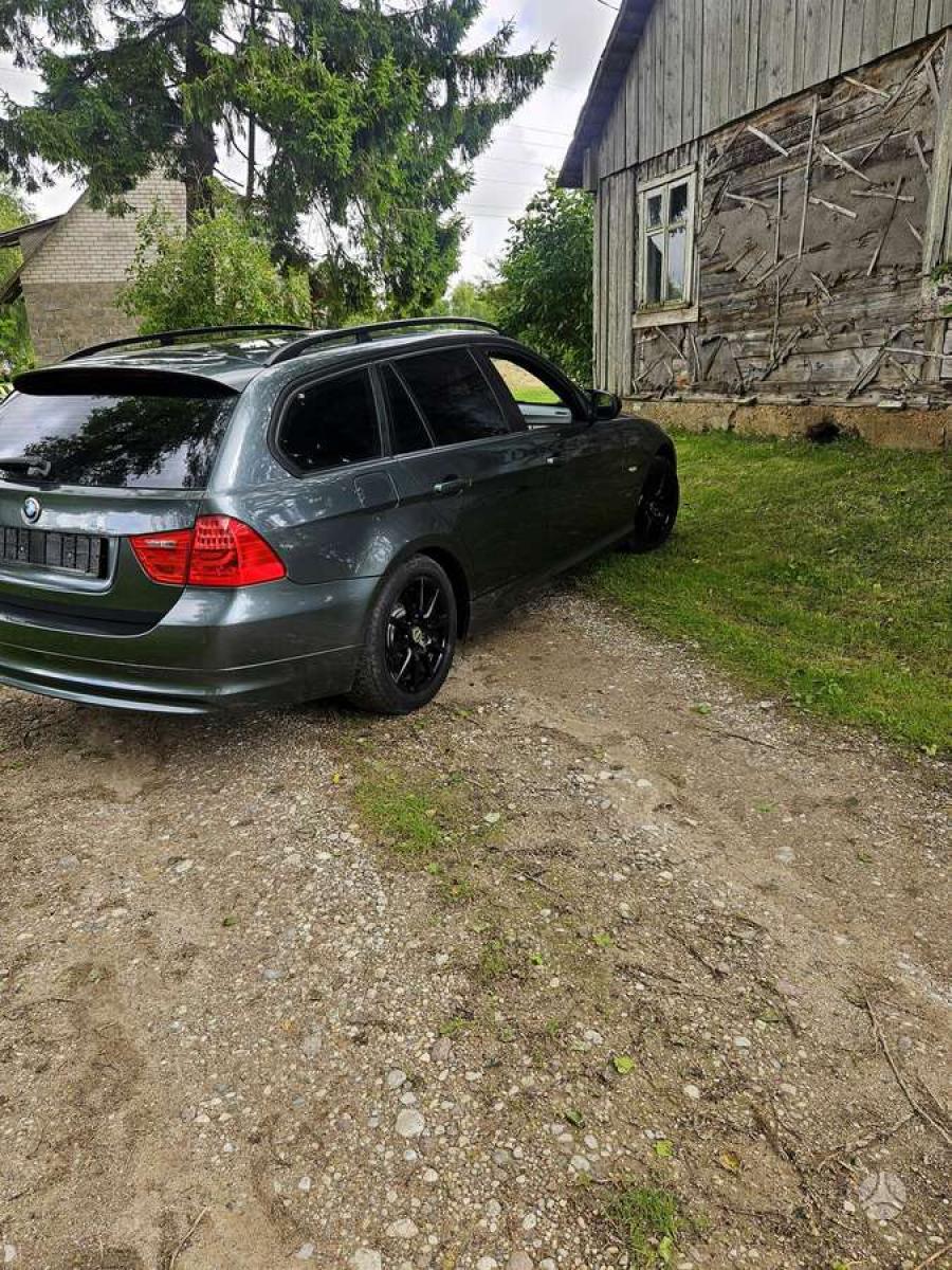 Zaļš BMW 320 2009 Kretinga, ar dzinēja tilpumu 2.00 L un nobraukumu 228 tūkst. km par 4799 €, foto 6 vietnē AUTOMOTO.COM.LV