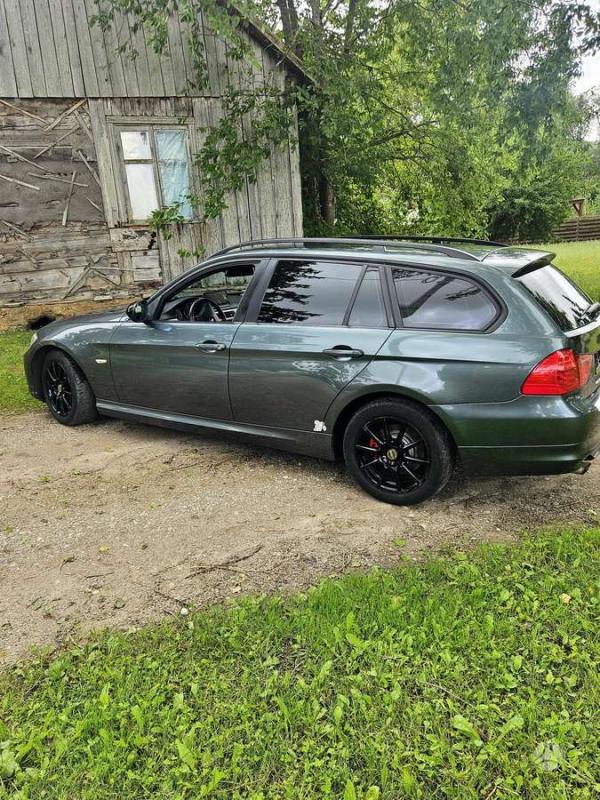 Zaļš BMW 320 2009 Kretinga, ar dzinēja tilpumu 2.00 L un nobraukumu 228 tūkst. km par 4799 €, foto 6 vietnē AUTOMOTO.COM.LV