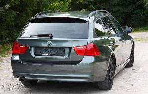 Green BMW 320 2009 in Kretinga, with an engine capacity of 2.00 L and mileage of 228 thousand km for 4699 €, photo 19 on AUTOMOTO.COM.LV