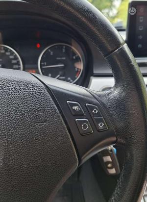 Green BMW 320 2009 in Kretinga, with an engine capacity of 2.00 L and mileage of 228 thousand km for 4699 €, photo 36 on AUTOMOTO.COM.LV