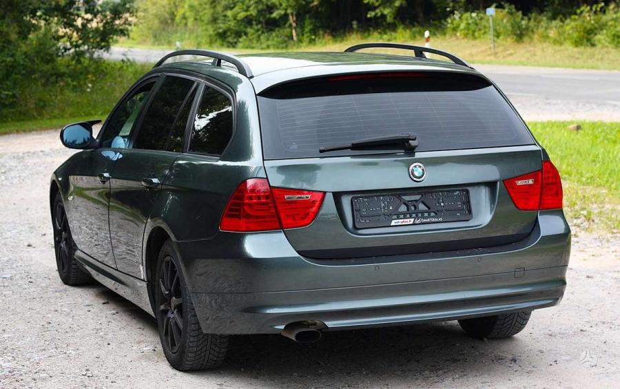 Zaļš BMW 320 2009 Kretinga, ar dzinēja tilpumu 2.00 L un nobraukumu 228 tūkst. km par 4699 €, foto 13 vietnē AUTOMOTO.COM.LV