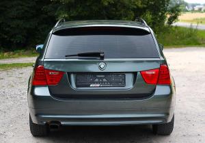Zaļš BMW 320 2009 Kretinga, ar dzinēja tilpumu 2.00 L un nobraukumu 228 tūkst. km par 4699 €, foto 15 vietnē AUTOMOTO.COM.LV