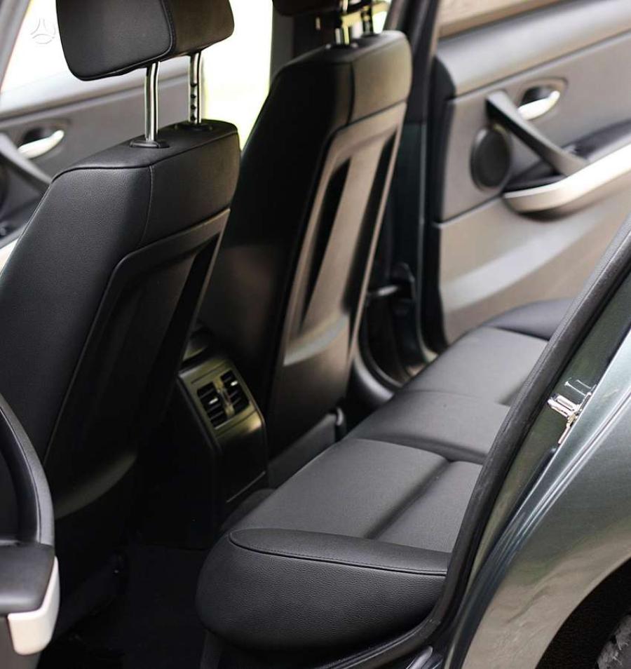 Zaļš BMW 320 2009 Kretinga, ar dzinēja tilpumu 2.00 L un nobraukumu 228 tūkst. km par 4699 €, foto 24 vietnē AUTOMOTO.COM.LV