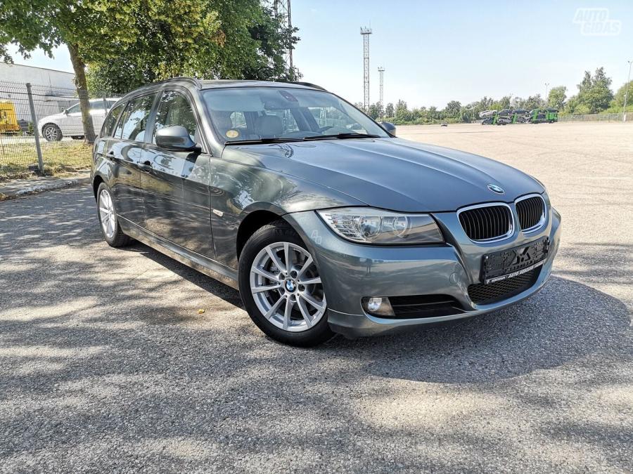 Zaļš BMW 320 2010 Marijampole, ar dzinēja tilpumu 2.00 L un nobraukumu 288 tūkst. km par 4099 €, foto 1 vietnē AUTOMOTO.COM.LV