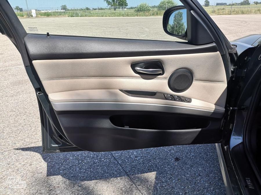Zaļš BMW 320 2010 Marijampole, ar dzinēja tilpumu 2.00 L un nobraukumu 288 tūkst. km par 4099 €, foto 14 vietnē AUTOMOTO.COM.LV