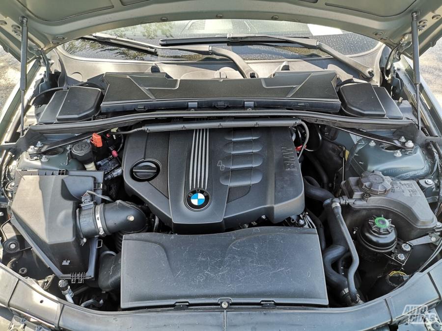 Zaļš BMW 320 2010 Marijampole, ar dzinēja tilpumu 2.00 L un nobraukumu 288 tūkst. km par 4099 €, foto 24 vietnē AUTOMOTO.COM.LV