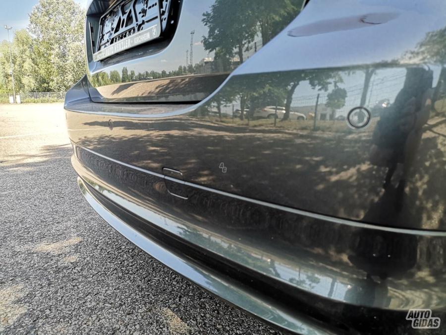 Zaļš BMW 320 2010 Marijampole, ar dzinēja tilpumu 2.00 L un nobraukumu 288 tūkst. km par 4099 €, foto 25 vietnē AUTOMOTO.COM.LV