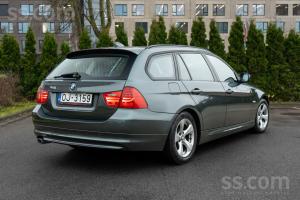 Green BMW 320 2011 in Riga, with an engine capacity of 2.00 L and mileage of 301 thousand km for 5300 €, photo 4 on AUTOMOTO.COM.LV
