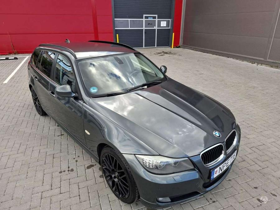 Zaļš BMW 320 2011 Viļņa, ar dzinēja tilpumu 2.00 L un nobraukumu 340 tūkst. km par 4999 €, foto 1 vietnē AUTOMOTO.COM.LV