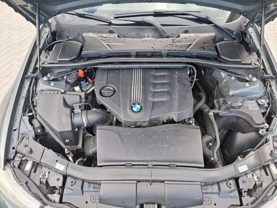 Zaļš BMW 320 2011 Viļņa, ar dzinēja tilpumu 2.00 L un nobraukumu 340 tūkst. km par 4999 €, foto 13 vietnē AUTOMOTO.COM.LV