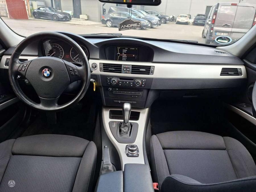 Zaļš BMW 320 2011 Viļņa, ar dzinēja tilpumu 2.00 L un nobraukumu 340 tūkst. km par 4999 €, foto 14 vietnē AUTOMOTO.COM.LV