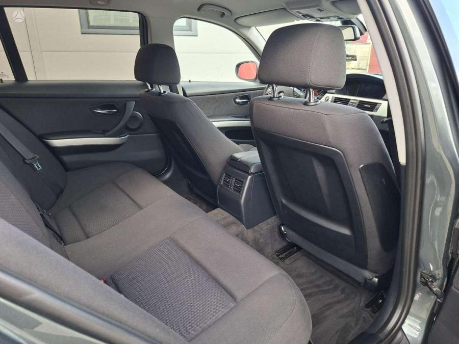 Zaļš BMW 320 2011 Viļņa, ar dzinēja tilpumu 2.00 L un nobraukumu 340 tūkst. km par 4999 €, foto 16 vietnē AUTOMOTO.COM.LV