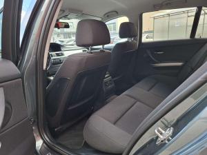 Zaļš BMW 320 2011 Viļņa, ar dzinēja tilpumu 2.00 L un nobraukumu 340 tūkst. km par 4999 €, foto 17 vietnē AUTOMOTO.COM.LV
