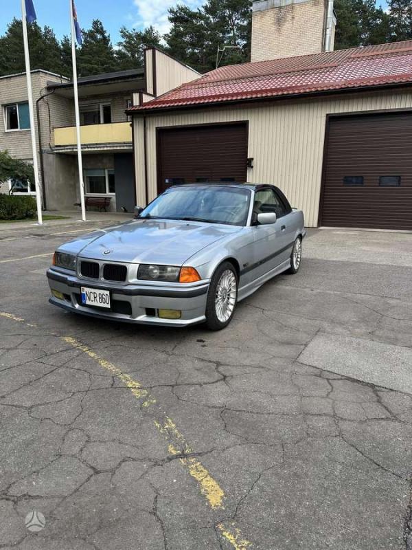 Pelēks BMW 320 1996 Viļņa, ar dzinēja tilpumu 2.00 L un nobraukumu 323 tūkst. km par 550 €, foto 1 vietnē AUTOMOTO.COM.LV