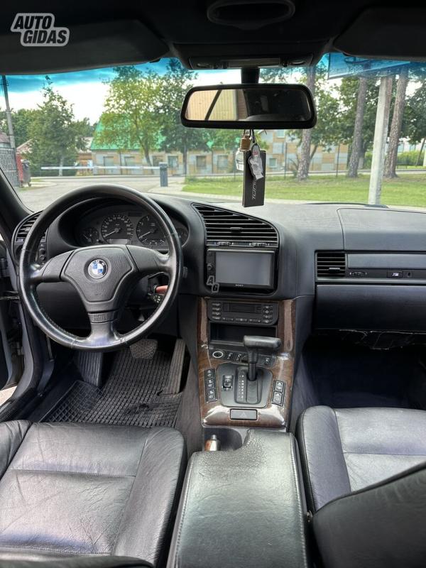 Pelēks BMW 320 1996 Viļņa, ar dzinēja tilpumu 2.00 L un nobraukumu 323 tūkst. km par 5500 €, foto 9 vietnē AUTOMOTO.COM.LV