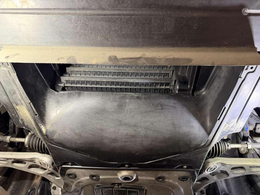 Pelēks BMW 320 2005 Tauragė, ar dzinēja tilpumu 2.00 L un nobraukumu 210 tūkst. km par 7300 €, foto 27 vietnē AUTOMOTO.COM.LV