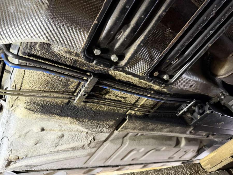 Pelēks BMW 320 2005 Tauragė, ar dzinēja tilpumu 2.00 L un nobraukumu 210 tūkst. km par 7300 €, foto 28 vietnē AUTOMOTO.COM.LV