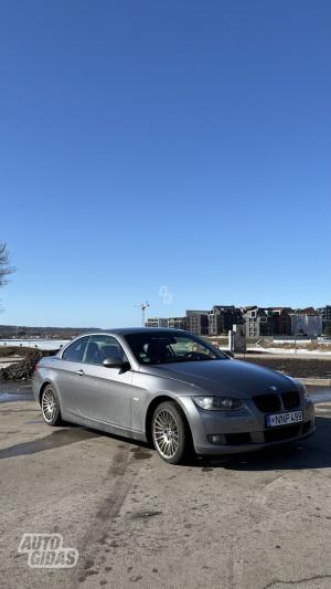 Grey BMW 320 2008 in Kaunas, with an engine capacity of 2.00 L and mileage of 308 thousand km for 7900 €, photo 9 on AUTOMOTO.COM.LV