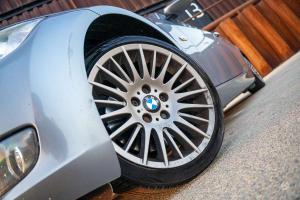 Grey BMW 320 2008 in Kaunas, with an engine capacity of 2.00 L and mileage of 311 thousand km for 5999 €, photo 10 on AUTOMOTO.COM.LV