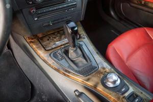 Grey BMW 320 2008 in Kaunas, with an engine capacity of 2.00 L and mileage of 311 thousand km for 5999 €, photo 19 on AUTOMOTO.COM.LV