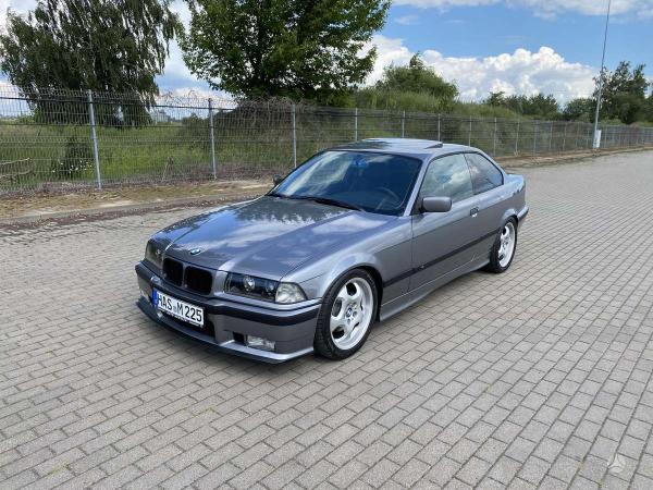 Pelēks BMW 320 1992 Marijampole, ar dzinēja tilpumu 2.00 L un nobraukumu 199 tūkst. km par 7950 €, foto 1 vietnē AUTOMOTO.COM.LV