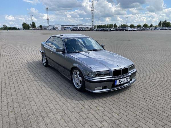 Pelēks BMW 320 1992 Marijampole, ar dzinēja tilpumu 2.00 L un nobraukumu 199 tūkst. km par 7950 €, foto 3 vietnē AUTOMOTO.COM.LV