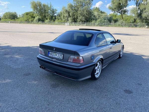 Pelēks BMW 320 1992 Marijampole, ar dzinēja tilpumu 2.00 L un nobraukumu 199 tūkst. km par 7950 €, foto 6 vietnē AUTOMOTO.COM.LV