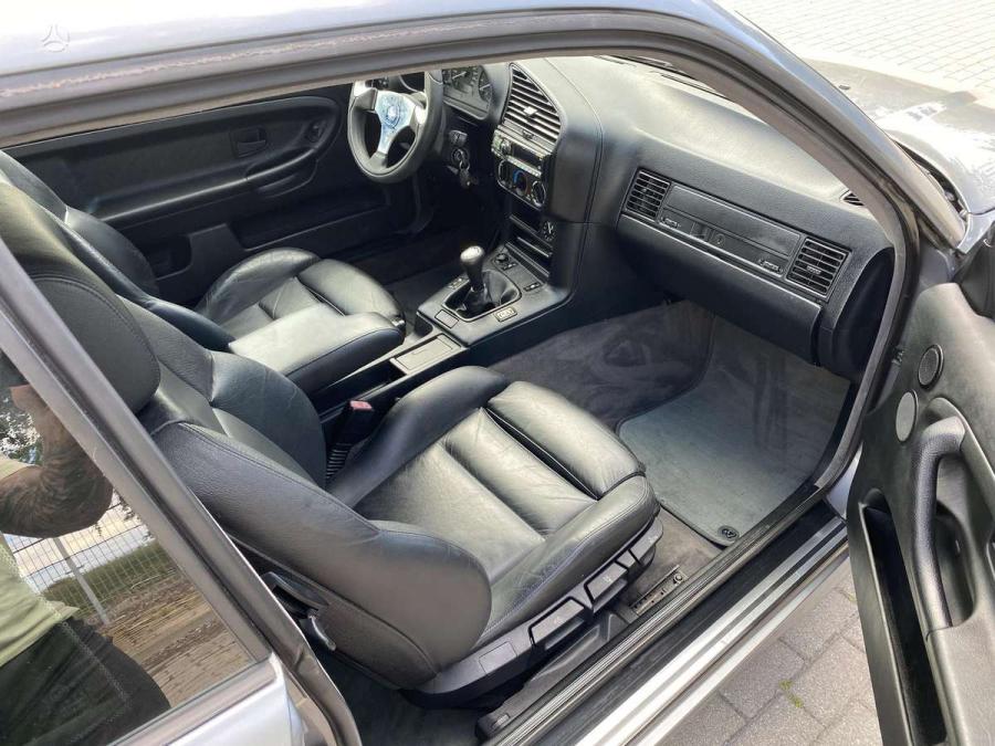 Pelēks BMW 320 1992 Marijampole, ar dzinēja tilpumu 2.00 L un nobraukumu 199 tūkst. km par 7950 €, foto 9 vietnē AUTOMOTO.COM.LV