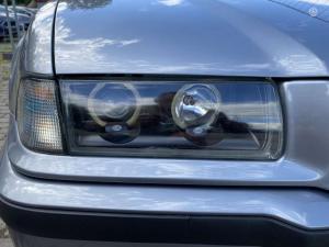 Pelēks BMW 320 1992 Marijampole, ar dzinēja tilpumu 2.00 L un nobraukumu 199 tūkst. km par 7950 €, foto 13 vietnē AUTOMOTO.COM.LV