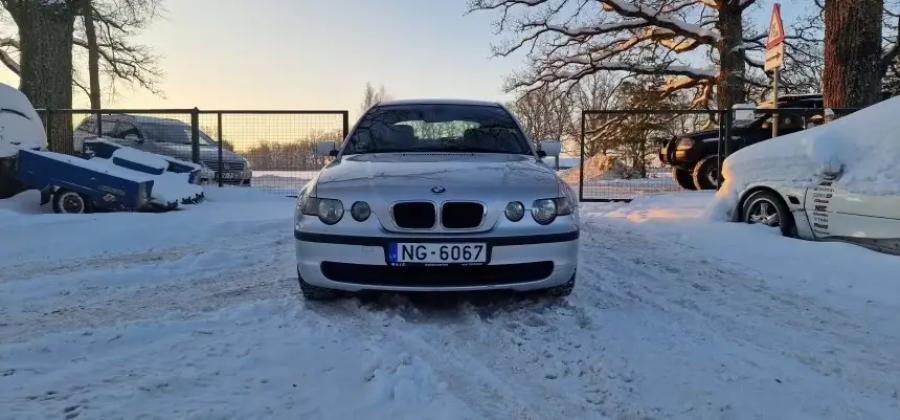Серый БМВ 320 2001 в Валмиера, объемом двигателя 2.00 л и пробегом 223 тыс. км за 2150 €, фото 3 на AUTOMOTO.COM.LV