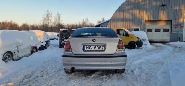 Grey BMW 320 2001 in Valmiera, with an engine capacity of 2.00 L and mileage of 223 thousand km for 2150 €, photo 6 on AUTOMOTO.COM.LV