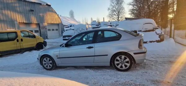 Grey BMW 320 2001 in Valmiera, with an engine capacity of 2.00 L and mileage of 223 thousand km for 2150 €, photo 8 on AUTOMOTO.COM.LV