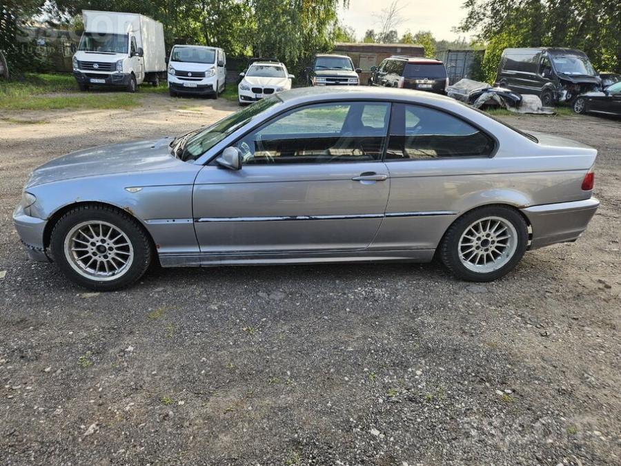 Grey BMW 320 2004 in Riga, with an engine capacity of 2.00 L and mileage of 368 thousand km for 2250 €, photo 5 on AUTOMOTO.COM.LV