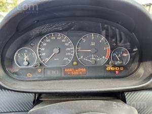 Grey BMW 320 2004 in Riga, with an engine capacity of 2.00 L and mileage of 368 thousand km for 2250 €, photo 12 on AUTOMOTO.COM.LV