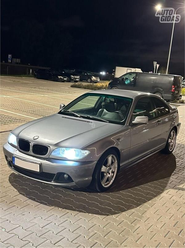 BMW 320 2004 in Vilnius on AUTOMOTO.COM.LV Grey BMW 320 2004 in Vilnius, with an engine capacity of 2.00 L and mileage of 359 thousand km for 2830 €, photo 5 on AUTOMOTO.COM.LV
