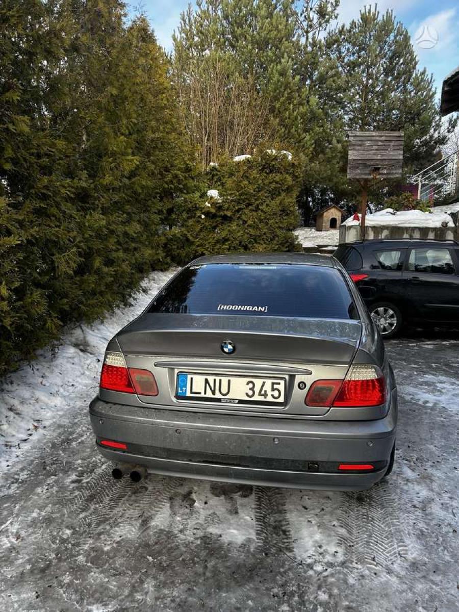 Pelēks BMW 320 2005 Viļņa, ar dzinēja tilpumu 2.00 L un nobraukumu 378 tūkst. km par 2750 €, foto 4 vietnē AUTOMOTO.COM.LV