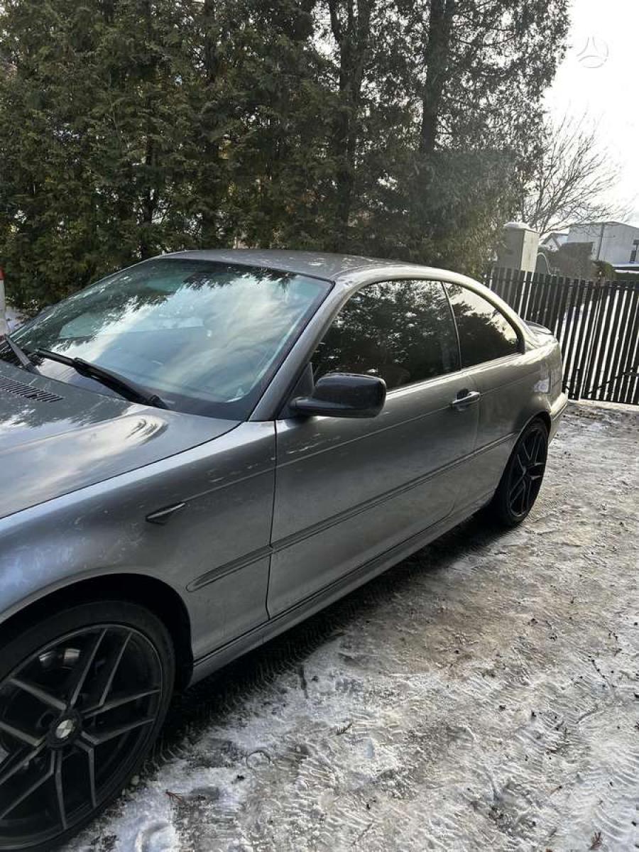 Pelēks BMW 320 2005 Viļņa, ar dzinēja tilpumu 2.00 L un nobraukumu 378 tūkst. km par 2750 €, foto 6 vietnē AUTOMOTO.COM.LV