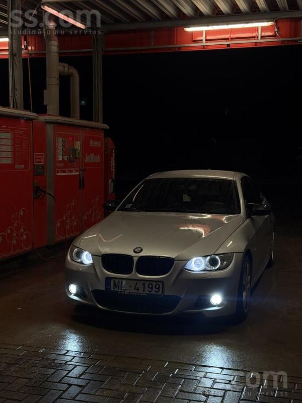 Pelēks BMW 320 2007 Rīga, ar dzinēja tilpumu 2.00 L un nobraukumu 284 tūkst. km par 10500 €, foto 6 vietnē AUTOMOTO.COM.LV