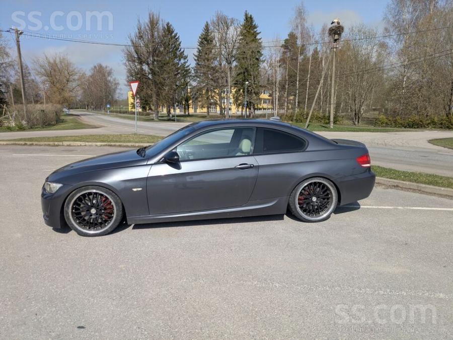 Grey BMW 320 2007 in Tallinn, with an engine capacity of 3.00 L and mileage of 251 thousand km for 2150 €, photo 5 on AUTOMOTO.COM.LV