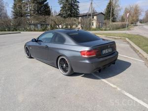 Grey BMW 320 2007 in Tallinn, with an engine capacity of 3.00 L and mileage of 251 thousand km for 2150 €, photo 7 on AUTOMOTO.COM.LV