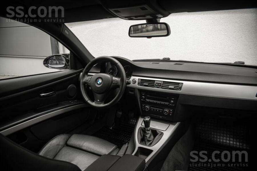 Grey BMW 320 2007 in Riga, with an engine capacity of 2.00 L and mileage of 308 thousand km for 6990 €, photo 13 on AUTOMOTO.COM.LV